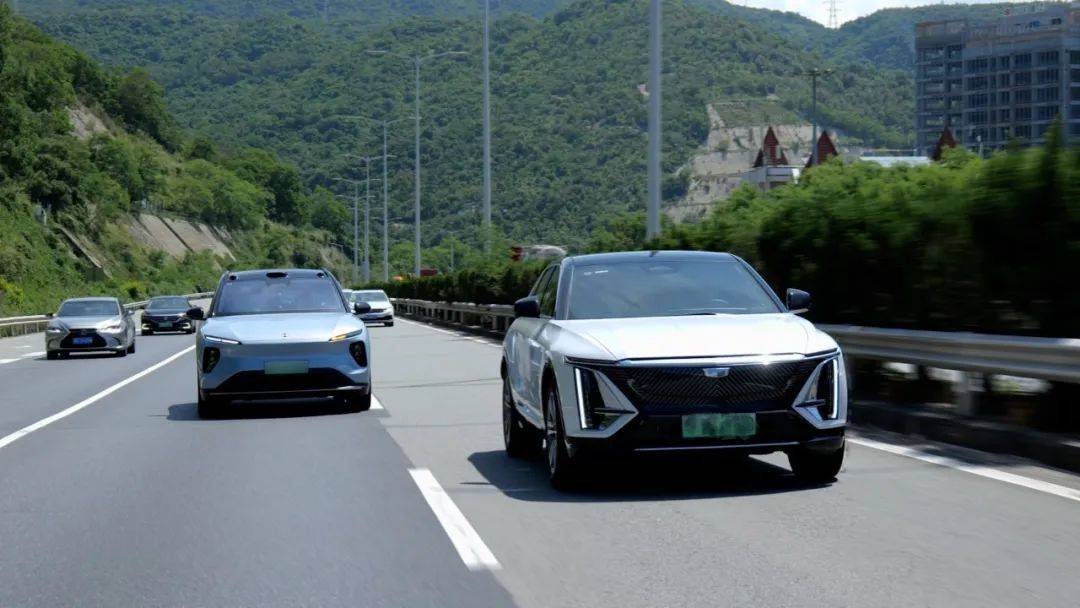 品牌牛还要划算！35万选电动大SUV，锐歌和ES6，谁更香？|1+1试车_搜狐汽车_搜狐网