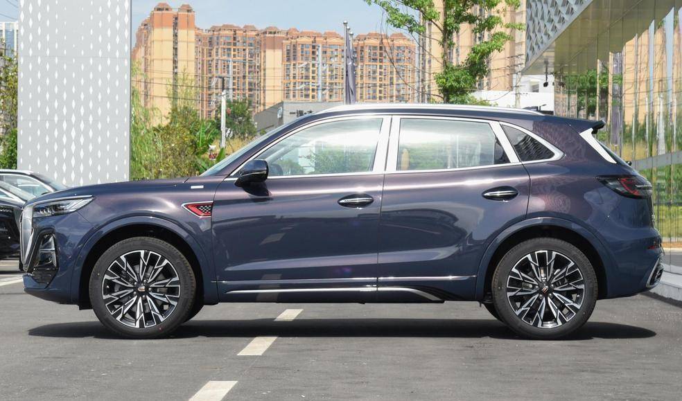 20万左右，是买老牌合资本田CR-V，还是国产豪华红旗HS5？_搜狐汽车_搜狐网