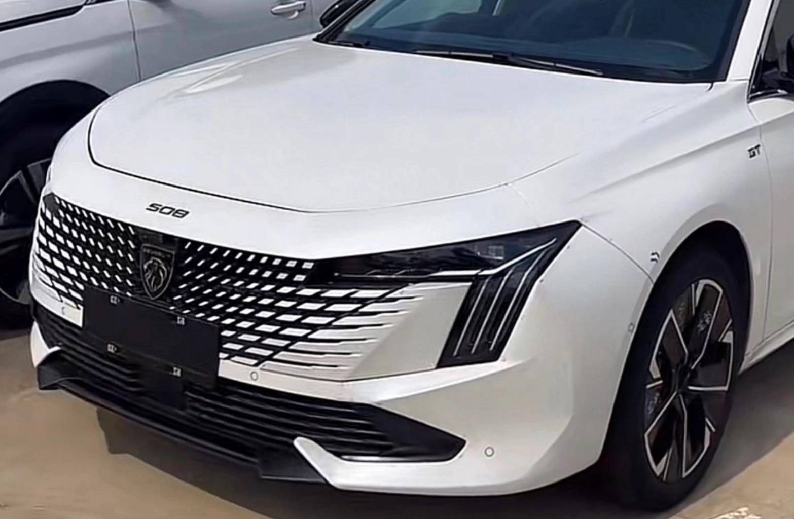 果然没白等！全新标致508L曝光，无框门+全新LOGO，比雅阁还高级_搜狐汽车_搜狐网