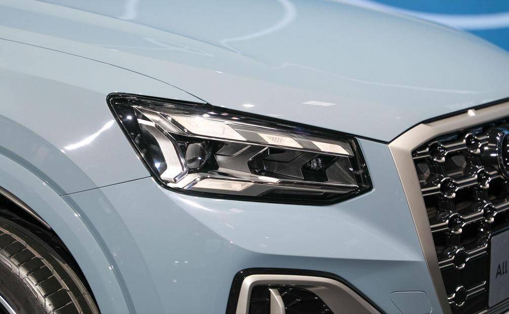 不再纠结，放弃奥迪Q2L，选择红旗HS3，排面最重要_搜狐汽车_搜狐网