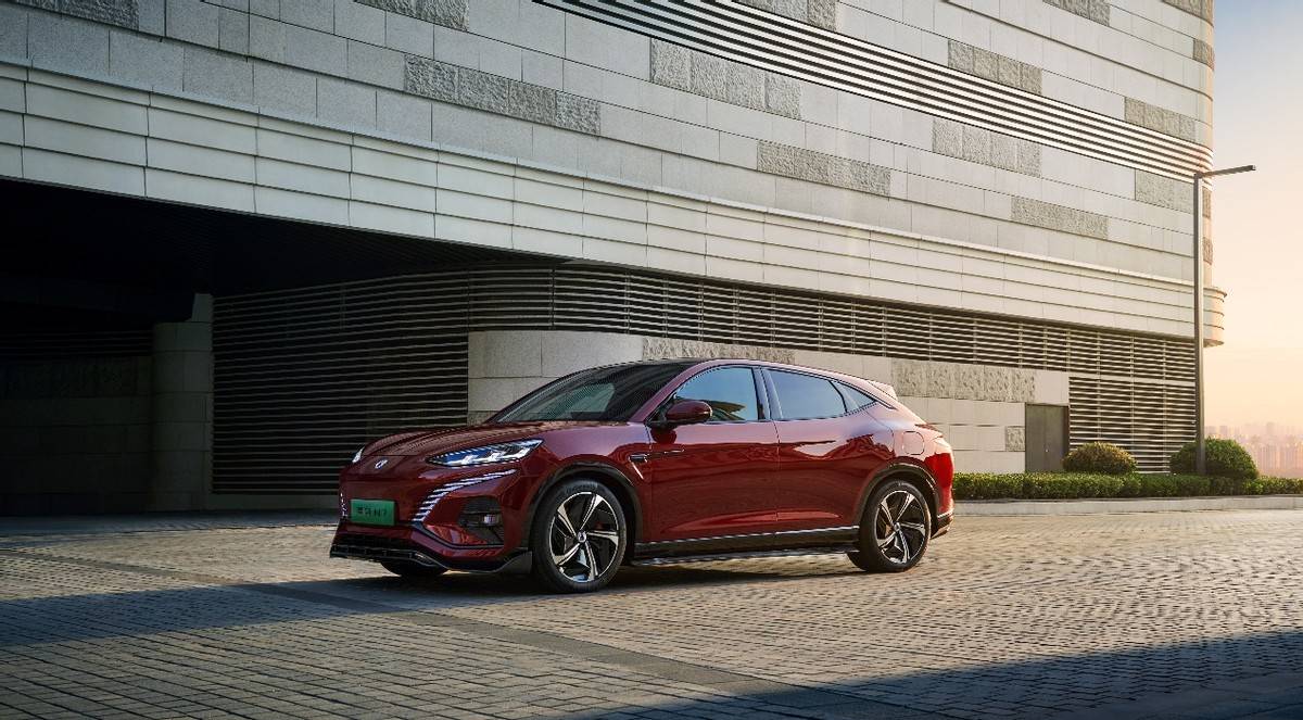 30万级SUV智能竞争白热化，腾势N7全面对比理想L7_搜狐汽车_搜狐网