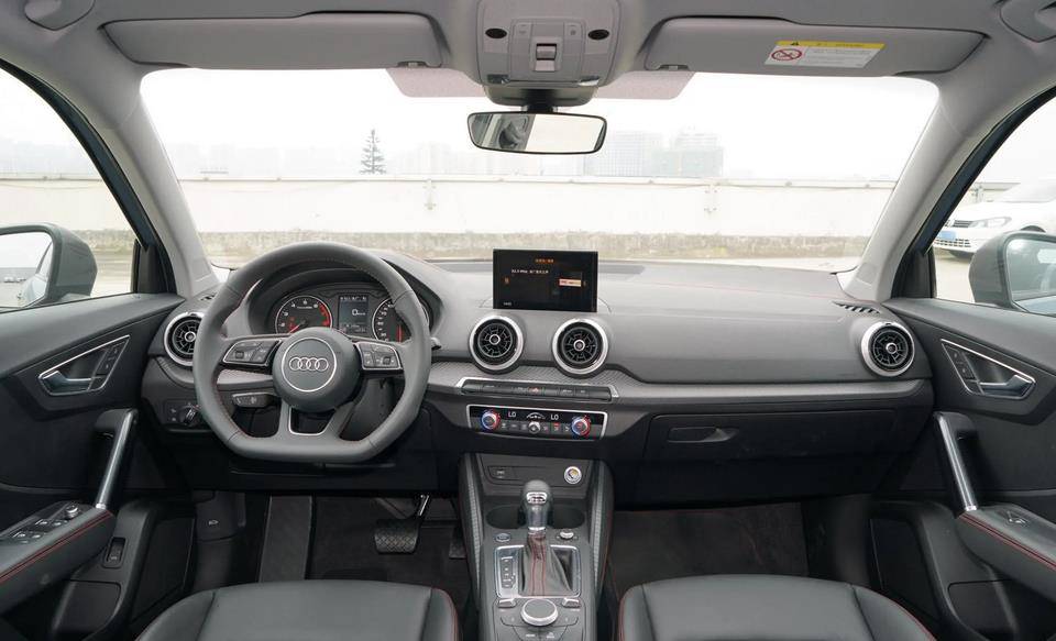 23款奥迪Q2L上市，换1.5T四缸动力，20多万就买个标？_搜狐汽车_搜狐网