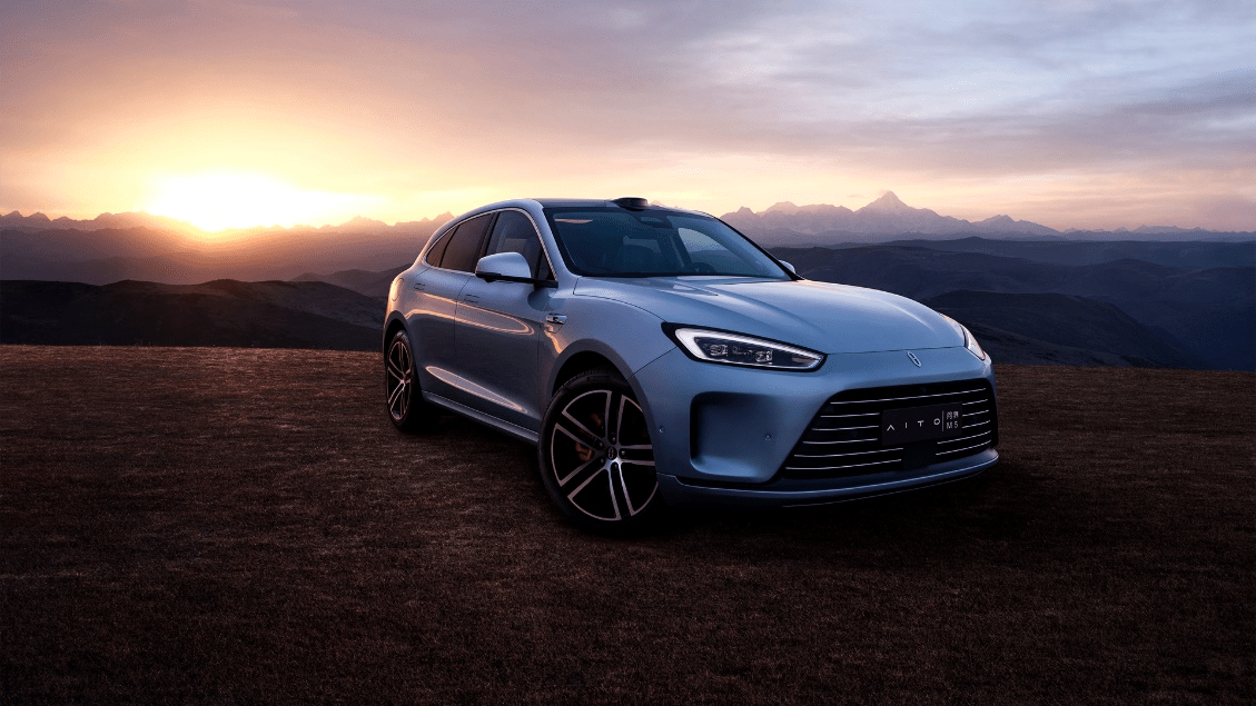 问界M5智驾版迎首次OTA升级，新增自定义车位泊车功能_搜狐汽车_搜狐网