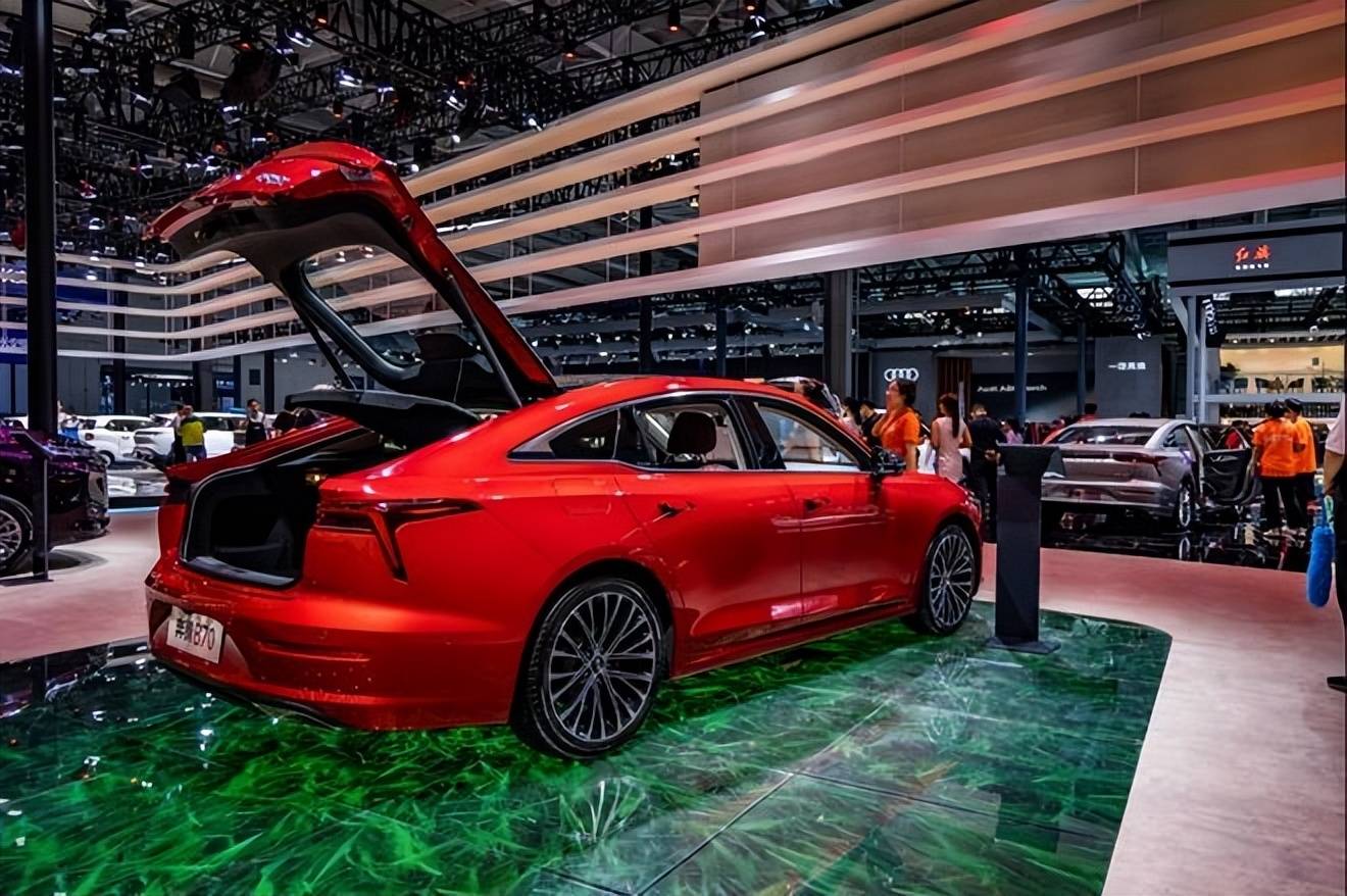 9.14-9.18一汽奔腾M9、B70新车上市 T90更新将亮相2023石家庄国际车展！_搜狐汽车_搜狐网