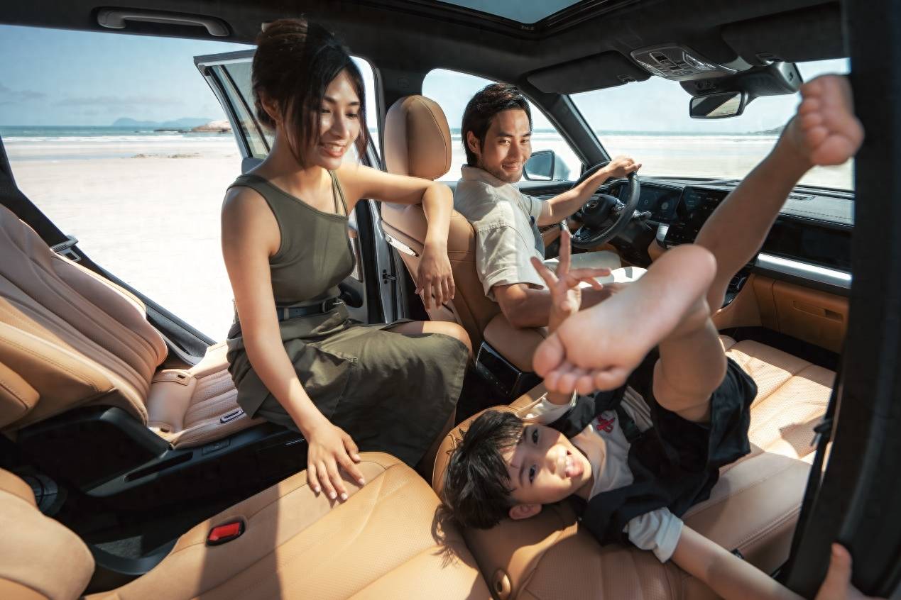 传祺ES9亮相成都国际车展，30万级插电SUV满足家庭用车需求_搜狐汽车_搜狐网