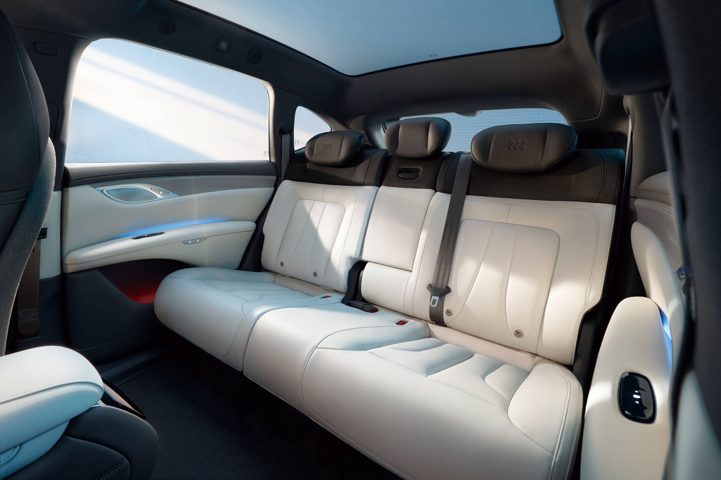 30年老司机决定放弃BBA，入手智己LS7_搜狐汽车_搜狐网