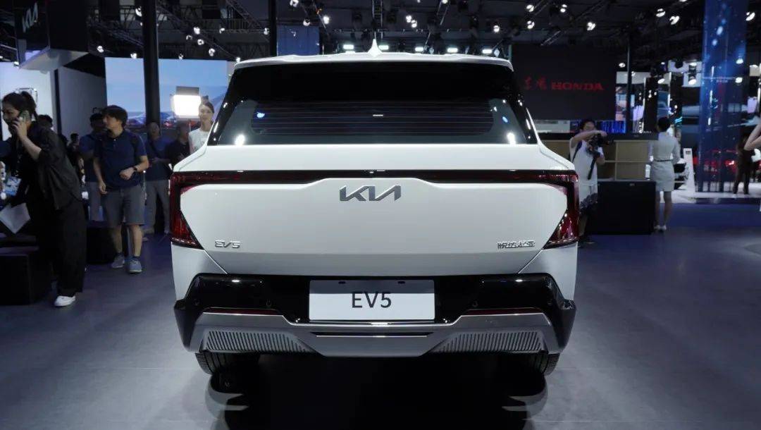 搭载比亚迪电池，起亚EV5预售价15.98万元起！_搜狐汽车_搜狐网