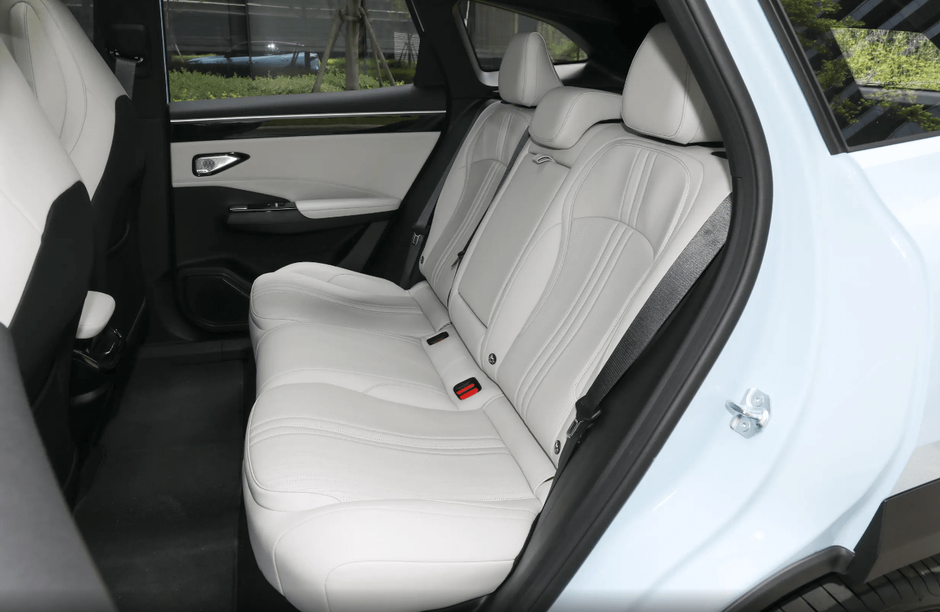 全面解析吉利银河L7，配新一代雷神电混8848动力系统，国产插混扛把子_搜狐汽车_搜狐网