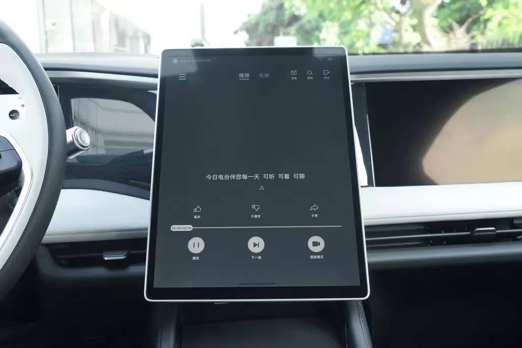 最强混动1.5T，配置给力，综合续航超1370公里，带您全面解析银河L7_搜狐汽车_搜狐网