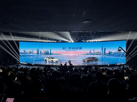 海豹DM-i售16.68万起！亏电油耗3.9L/综合续航1300km，秒杀合资！_搜狐汽车_搜狐网