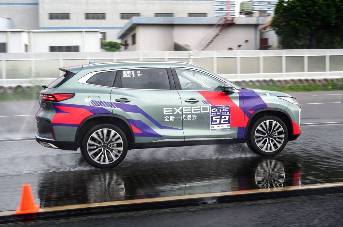 十项第一 赛道之王！全新一代凌云勇夺CCPC专业站中型SUV组第一_搜狐汽车_搜狐网
