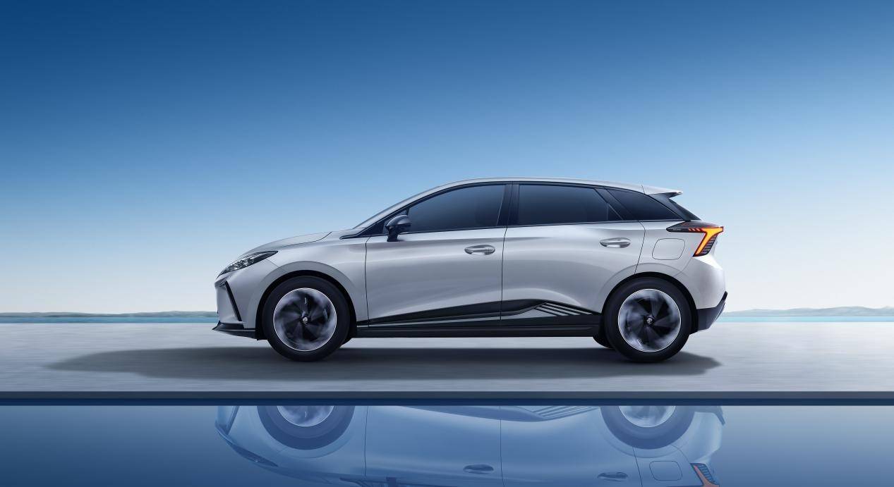 MG4 EV出海冠军版开启限时特惠，惊喜价11.58万元起_搜狐汽车_搜狐网