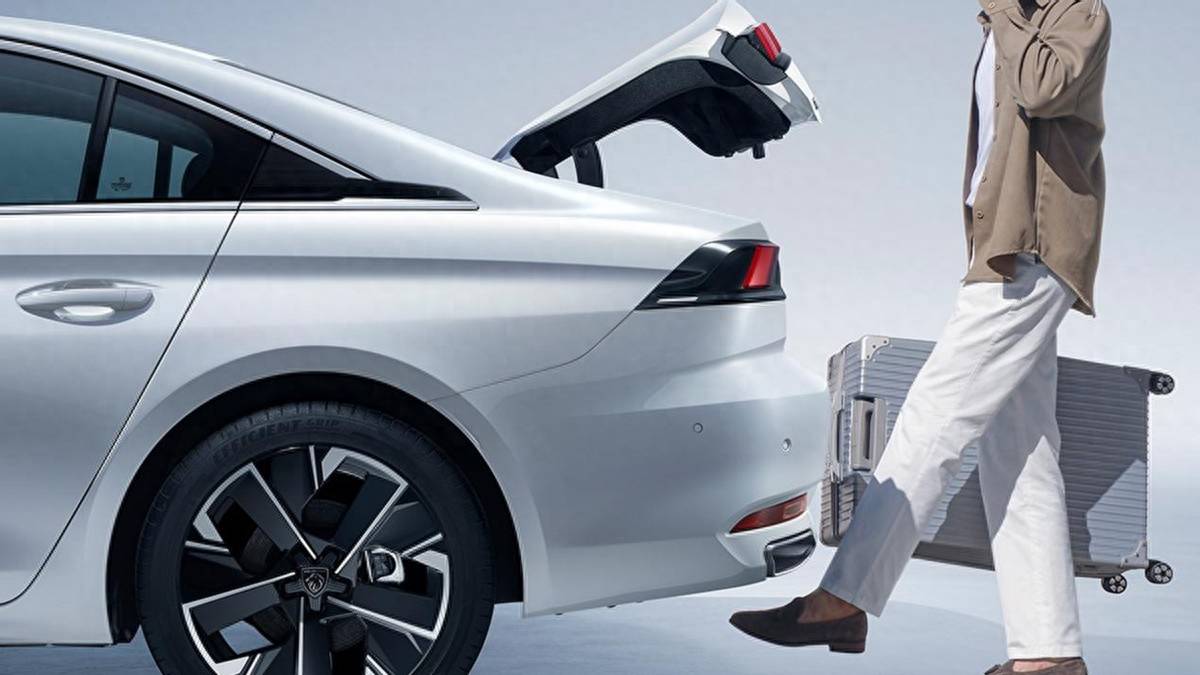 全方位解读标致508L，AR实景导航+夜视系统，顶配售价20.77万_搜狐汽车_搜狐网