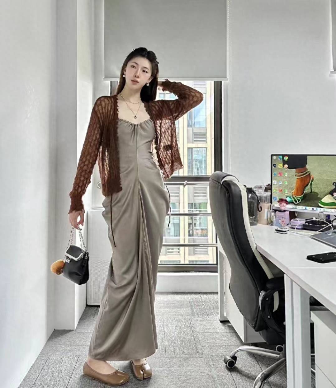 上海女人春夏流行穿“长裙”，优雅气质，美的毫不费力！ -6parkbbs.com