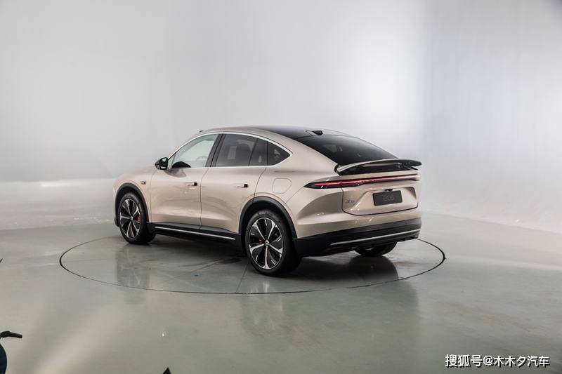 重磅来袭！全新EC6惊艳内外升级，28.8万起，预示蔚来销量飙升_搜狐汽车_搜狐网