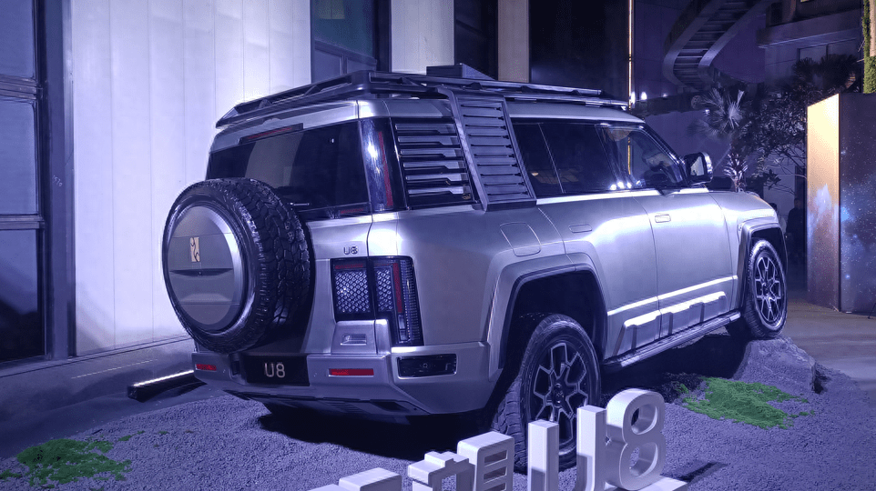 零百3.6秒，只比参数没对手，仰望U8是百万级SUV首选？_搜狐汽车_搜狐网