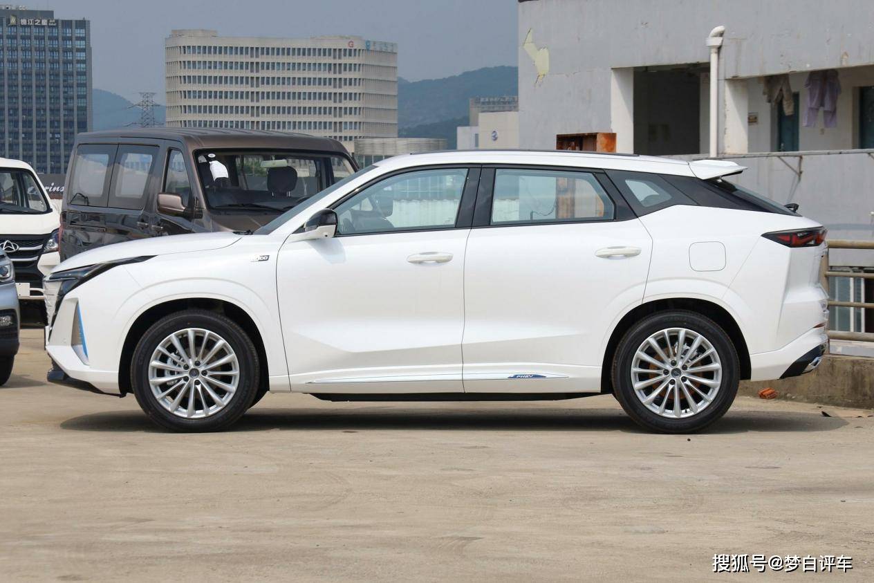 优惠至高3.5万的插混SUV蓝电E5，5/7座可选，不比欧尚Z6 iDD香？_搜狐汽车_搜狐网