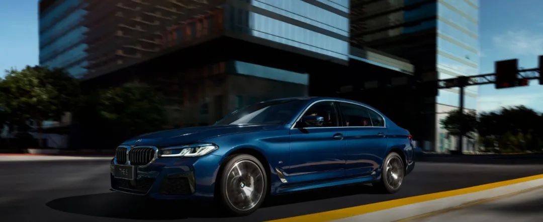 国产纯电动宝马i5公布最大续航567公里！预计明年初上市_搜狐汽车_搜狐网