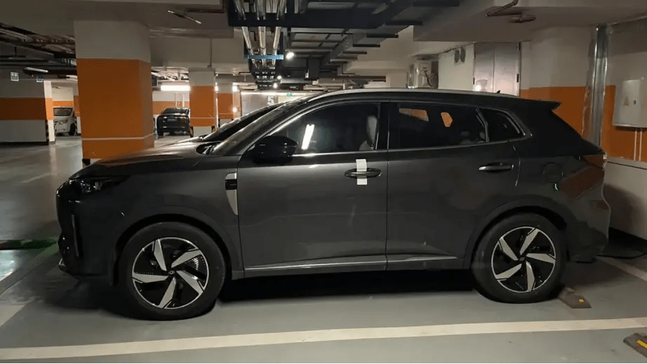 长安启源首款SUV，Q05实车曝光，对标宋PLUS？_搜狐汽车_搜狐网