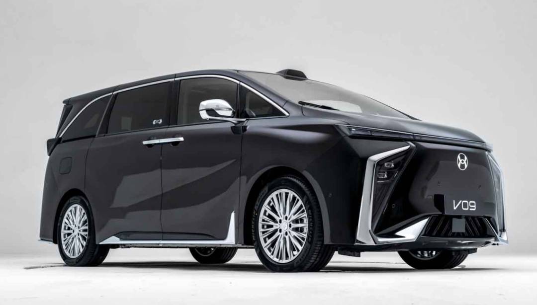 31.88万起！合创V09全新上市，内配冰箱大沙发，首搭激光雷达的豪华纯电MPV_搜狐汽车_搜狐网