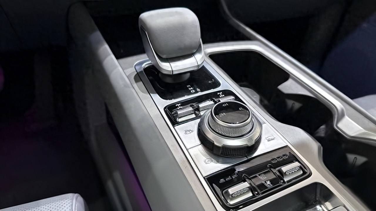 坦克300对手上线，全新北京BJ40，预售价18.58万元起_搜狐汽车_搜狐网