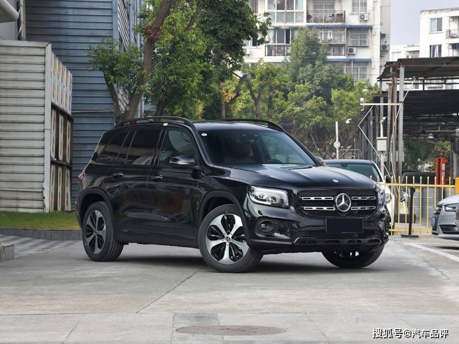 豪华紧凑型SUV怎么选？奔驰GLB对比宝马X1和奥迪Q3_搜狐汽车_搜狐网