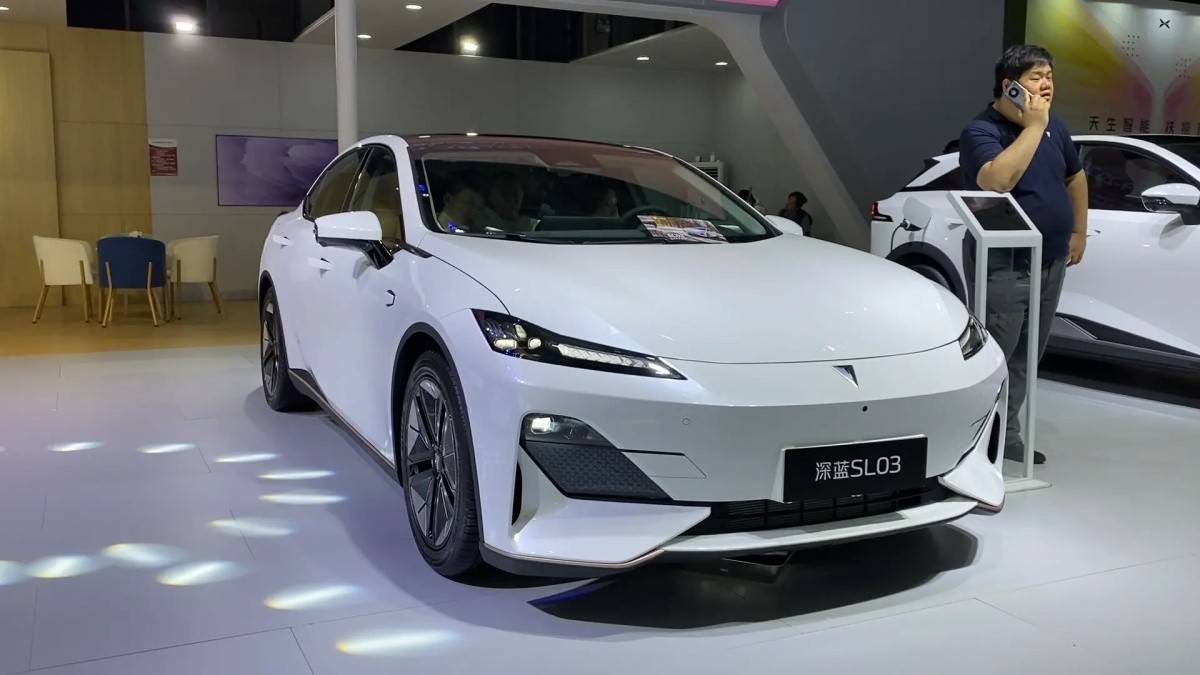 深蓝SL03定义电动新驾趣，给你越级的驾驶感受_搜狐汽车_搜狐网