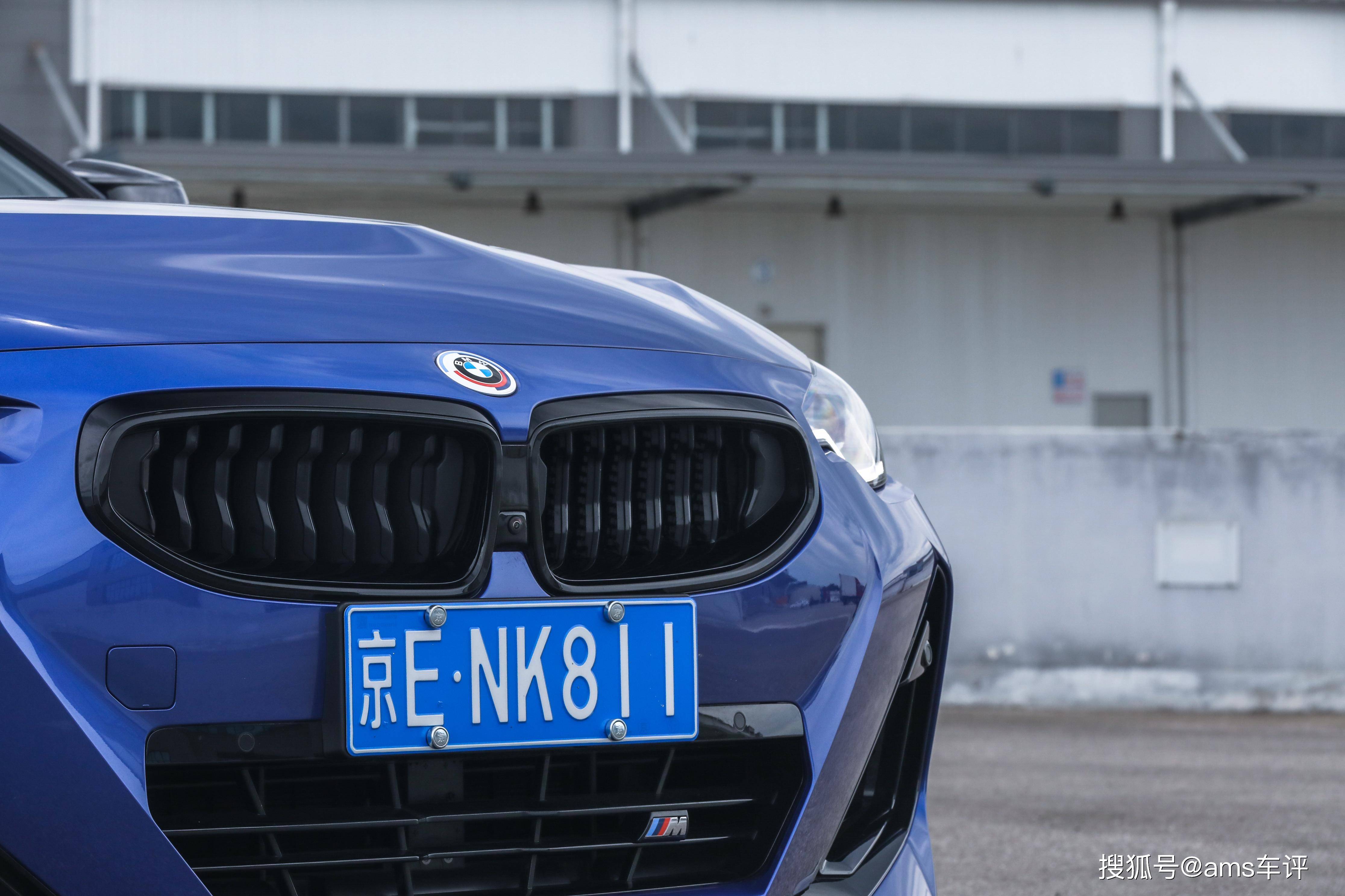 BMW M240i：优雅之下的性能怪兽_搜狐汽车_搜狐网