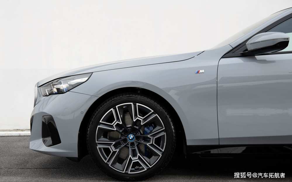 全新 BMW i5 纯电动 豪华商务轿车，正式登陆泰国市场！_搜狐汽车_搜狐网