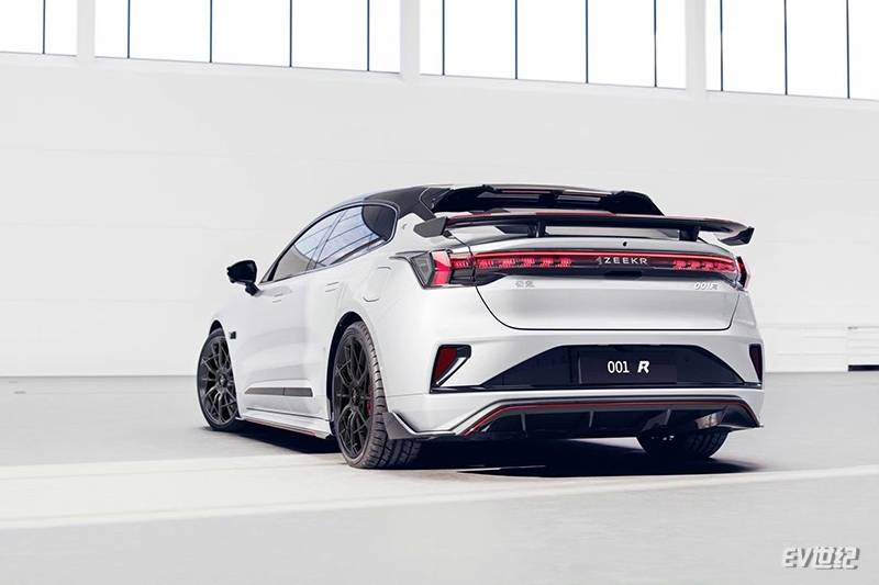 零百2.02秒还带“氮气加速”！极氪001 FR上市售76.9万元_搜狐汽车_搜狐网