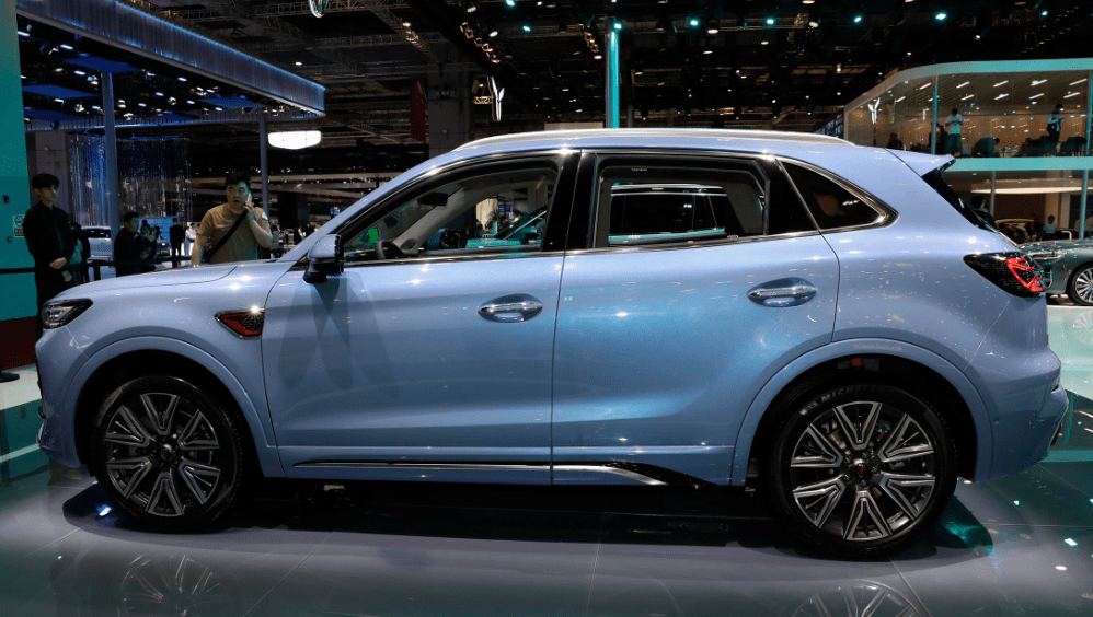 定位中型SUV，销量名列前茅，红旗HS5值得推荐吗_搜狐汽车_搜狐网