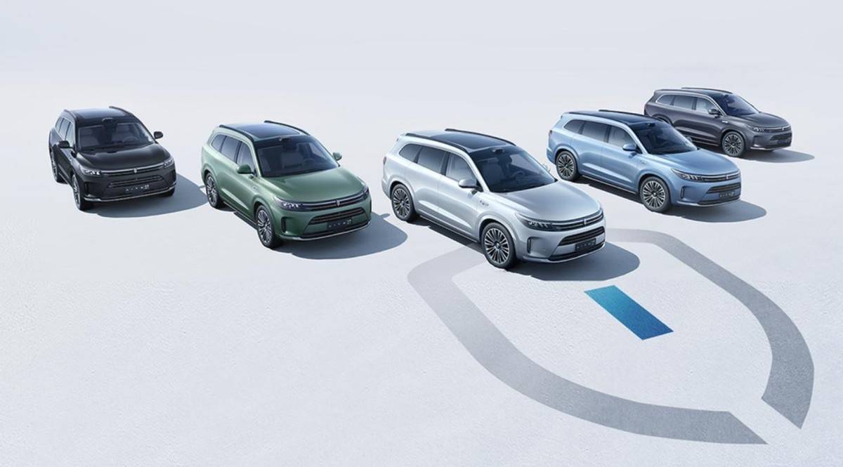 智选车新成员智界S7首发预售，AITO问界M5推出惊喜新权益_搜狐汽车_搜狐网