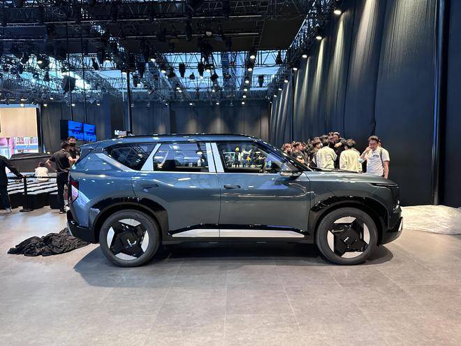 E-GMP平台打造/预售15.98万起 起亚EV5展前现身_搜狐汽车_搜狐网