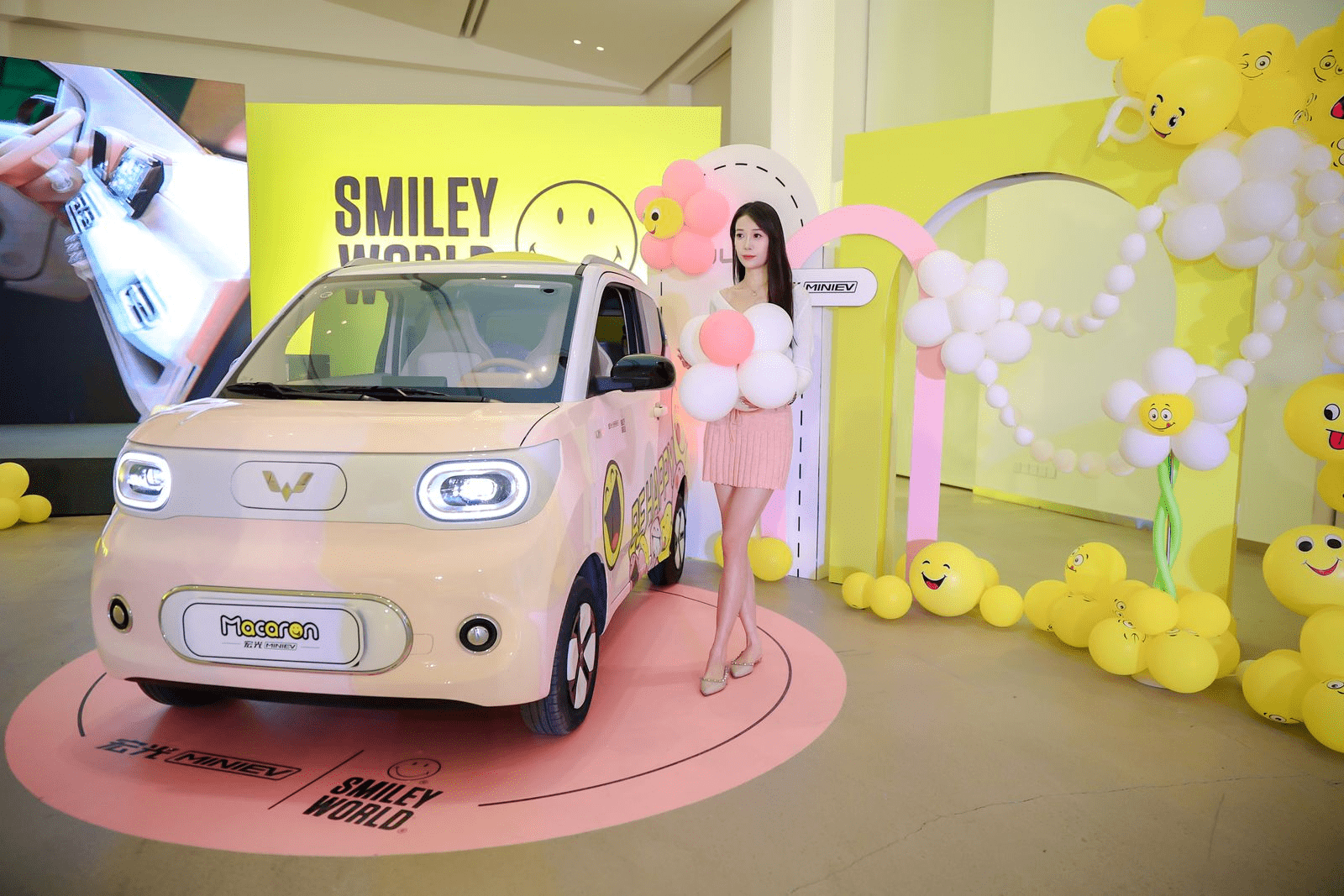 深度试驾宏光MINIEV第三代马卡龙：续航215公里，这款纯电小车更酷了！_搜狐汽车_搜狐网