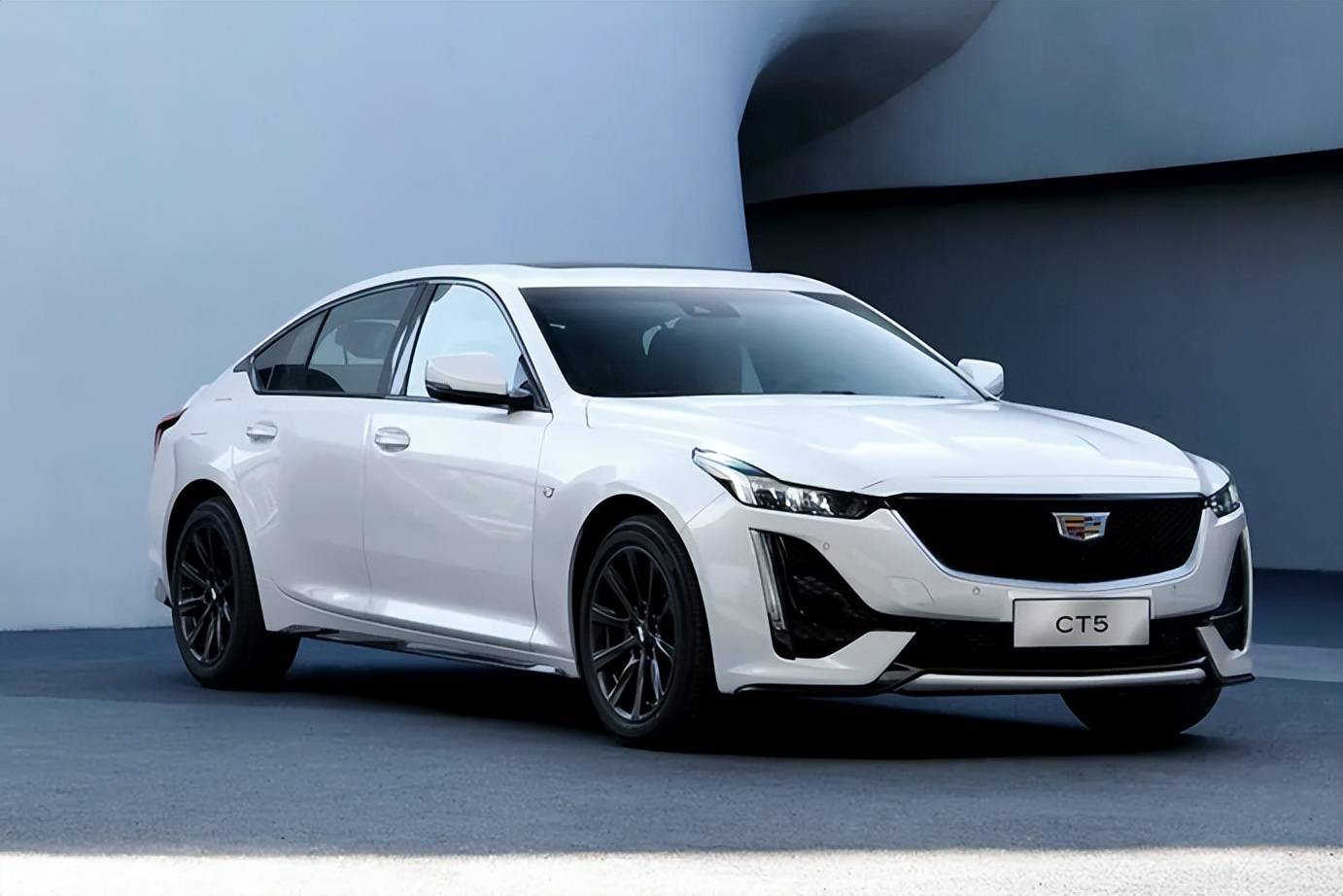 打折活下去！直降9万后，凯迪拉克CT5销量暴涨，雷克萨斯ES不香了_搜狐汽车_搜狐网