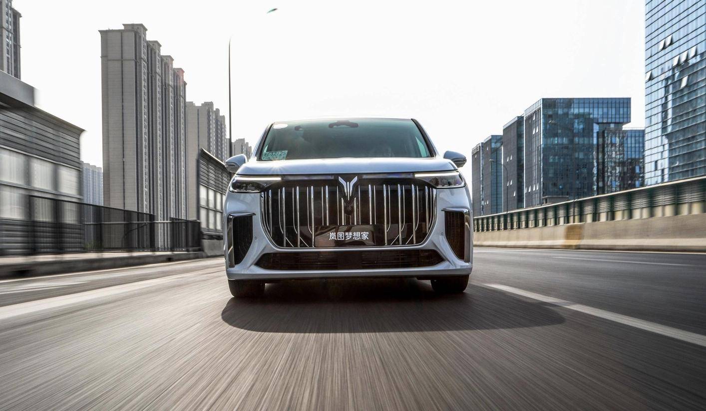 岚图追光PHEV上市，配百万级魔毯，25.28万就能拿捏56E？_搜狐汽车_搜狐网