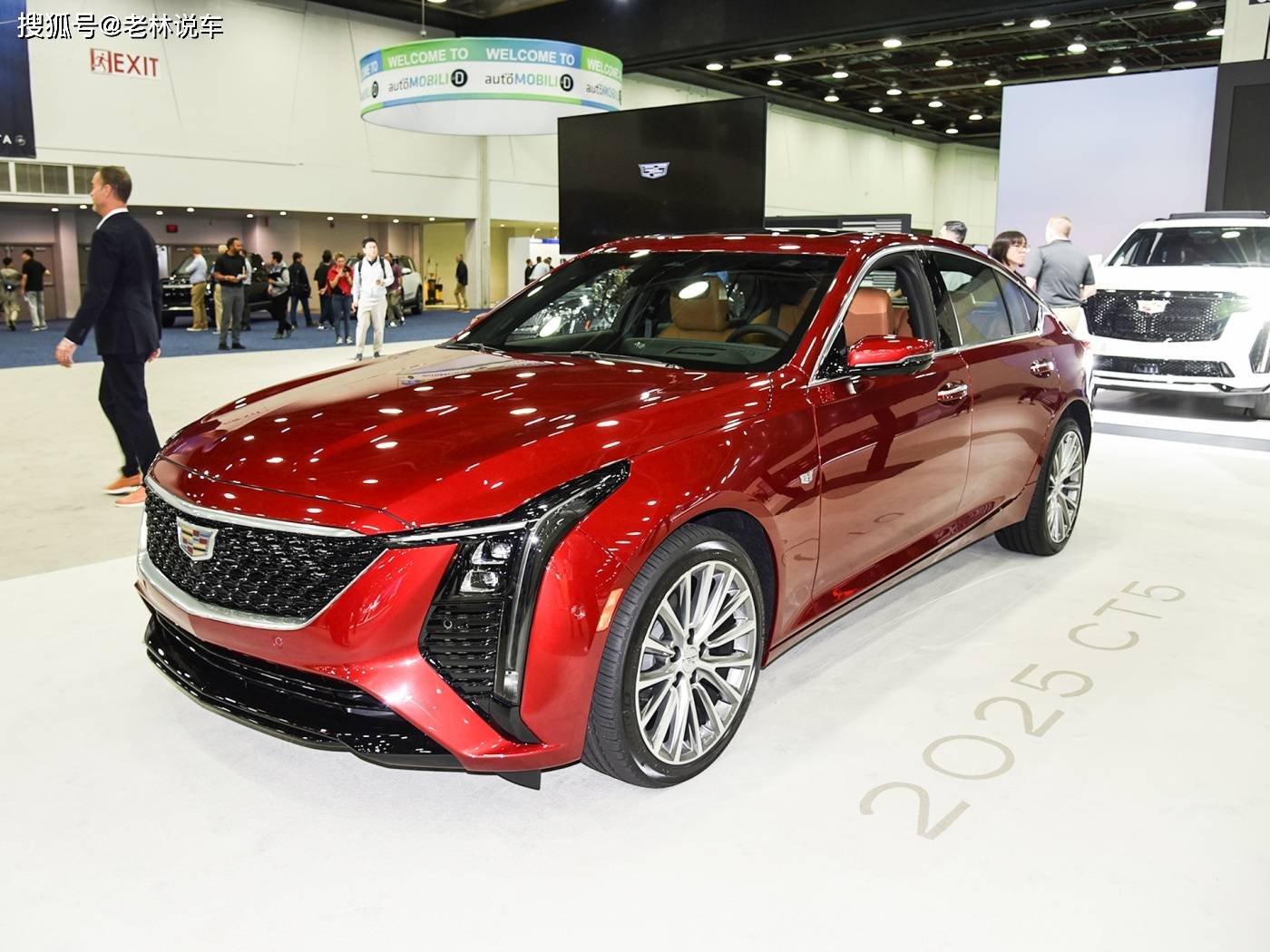 全新凯迪拉克CT5曝光，配2.0T+10AT，内饰升级33英寸9K曲面屏_搜狐汽车_搜狐网