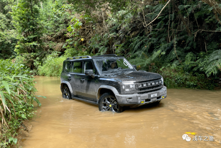 同样可城可野 坦克300、BJ40、旅行者买谁更合算_搜狐汽车_搜狐网