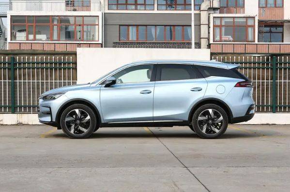 高端新能源SUV对决：华丽转身的传祺ES9 VS 动感典雅的唐DM-i_搜狐汽车_搜狐网