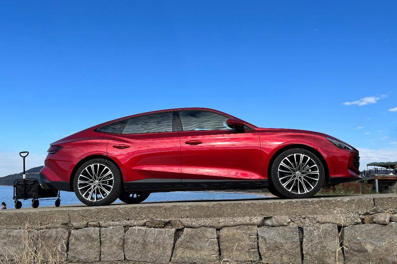 试驾｜更智能更运动 跨越山海感受MG7卓越驾控_搜狐汽车_搜狐网