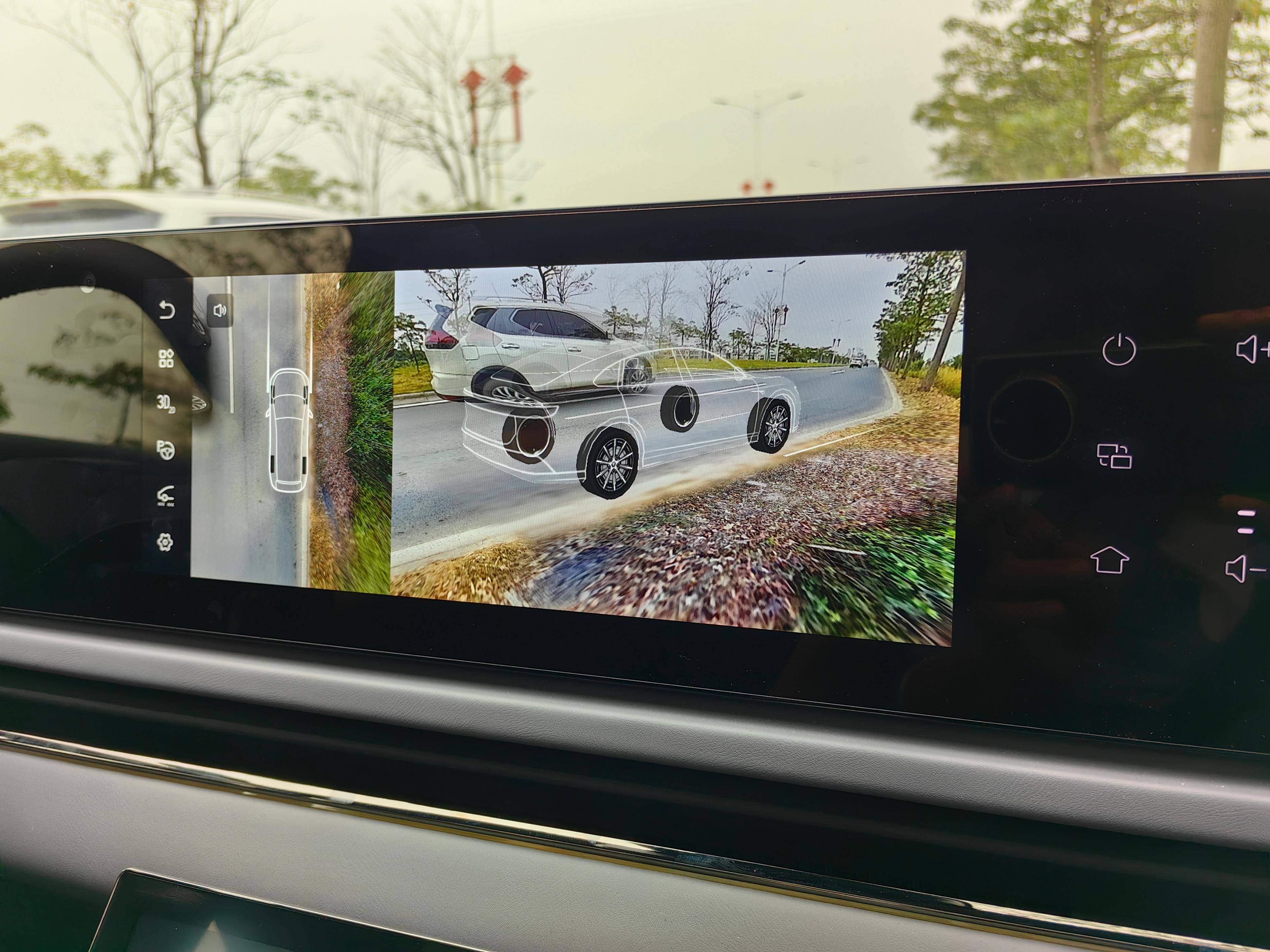 CEO级别还需要BBA？岚图追光PHEV树立中国人自己的行政豪华标杆_搜狐汽车_搜狐网