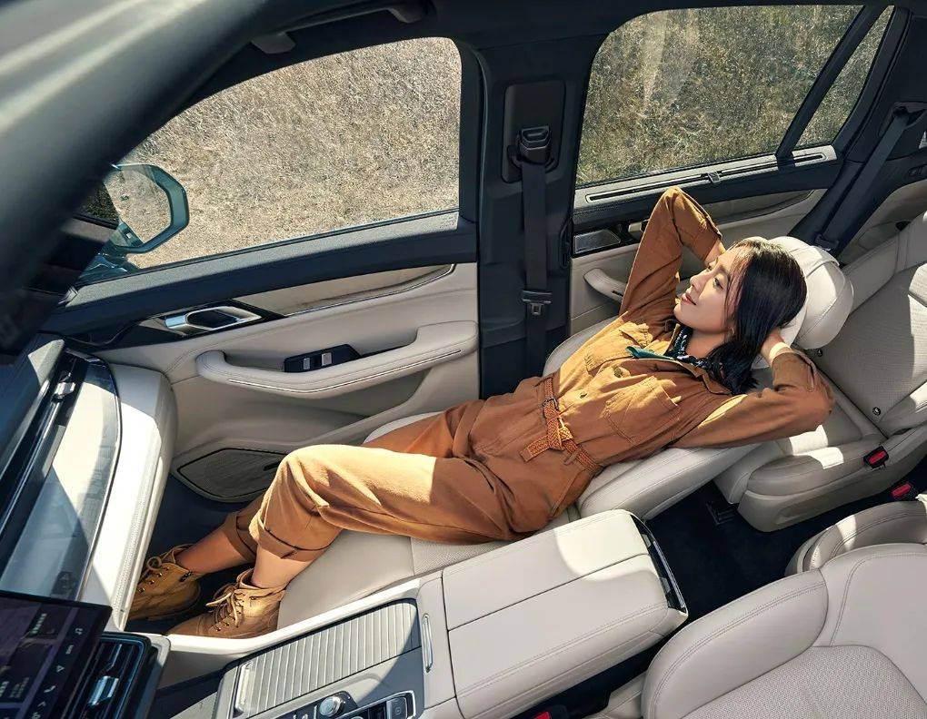 两度黑科技|新09EM-P研发故事：舒适座舱背后是看不见的严苛安全_搜狐汽车_搜狐网