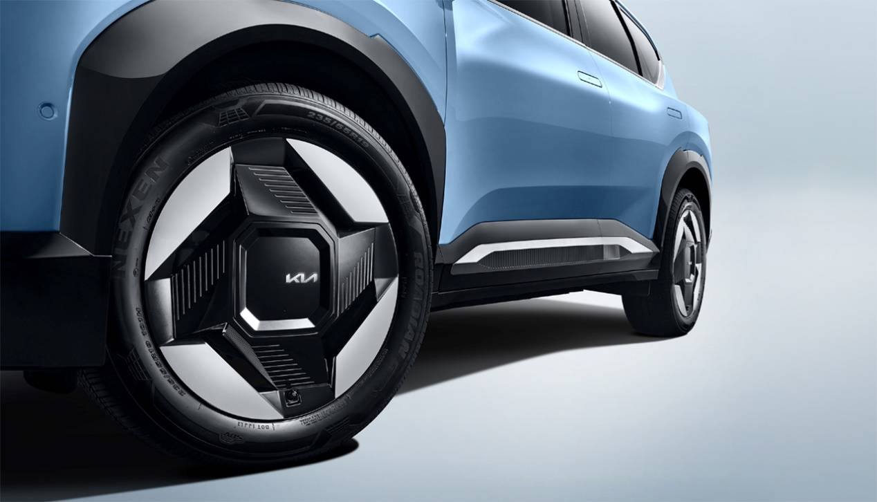 15万买纯电SUV 合资反而更有诚意？起亚EV5对比宋PLUS EV_搜狐汽车_搜狐网