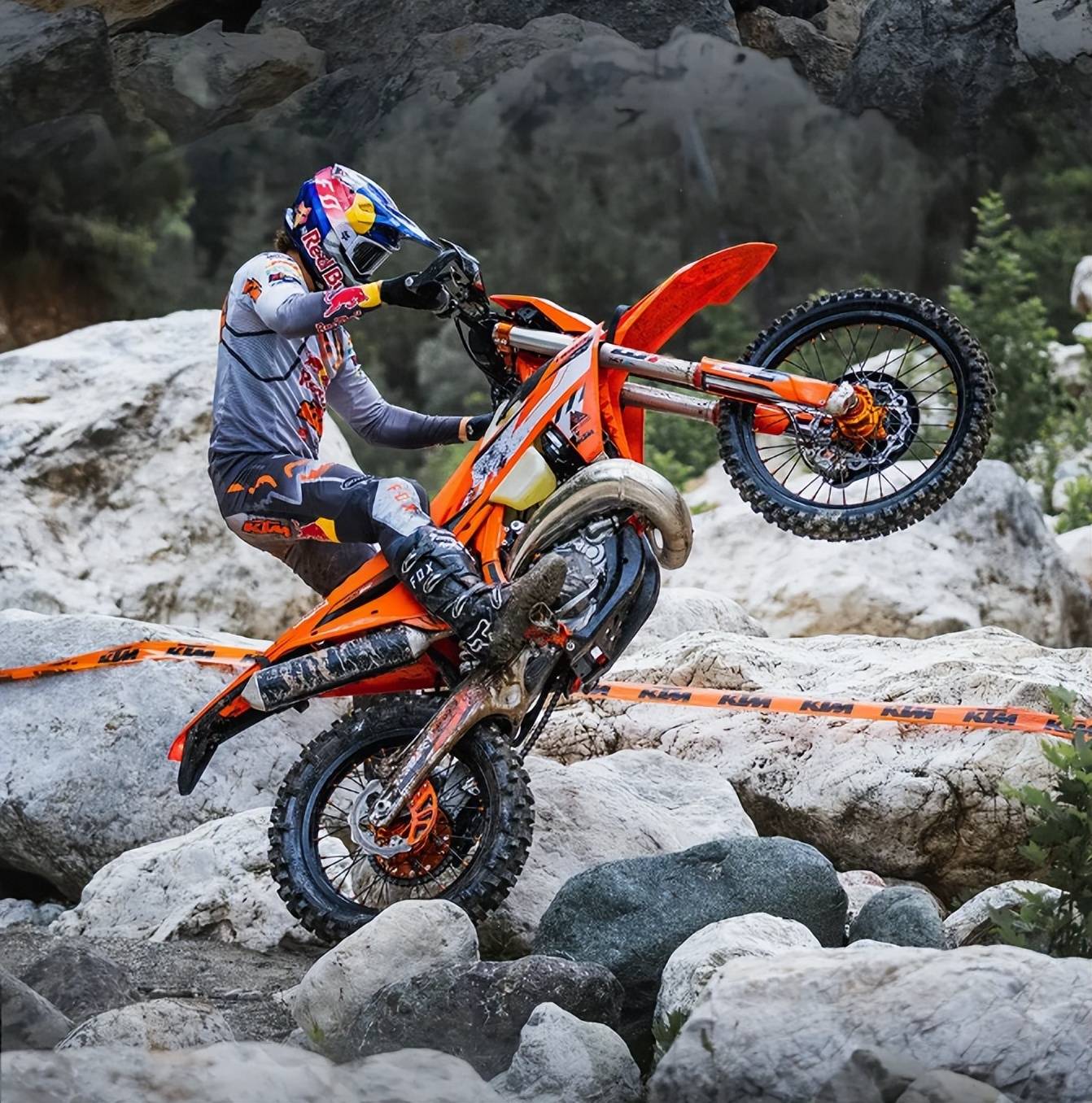 比极致更极致，专为硬耐力而生，KTM 300 EXC HARDENDURO震撼登场_搜狐汽车_搜狐网