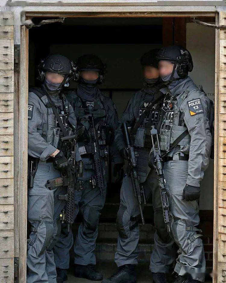 不列颠反恐利剑（1）——CTSFO伦敦分局的装备发展历程_行动