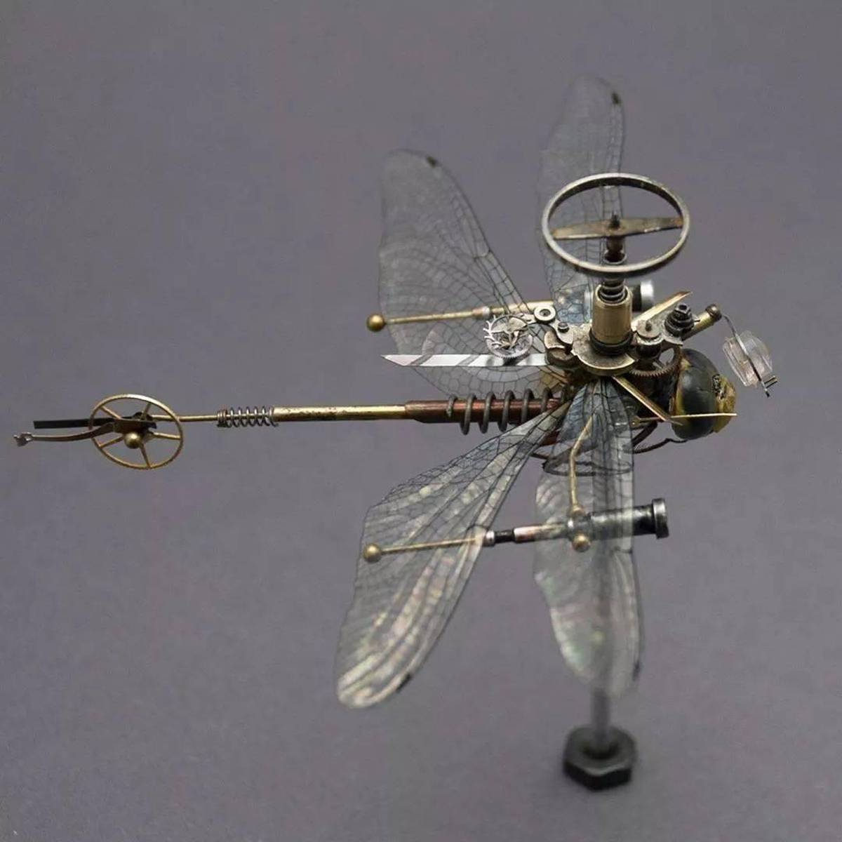 机械昆虫艺术家 Mike Libby