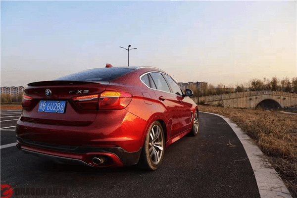 李洋介绍宝马X6新款AIRBFT气动避震舒适为主低趴越野两不误_搜狐汽车_搜狐网