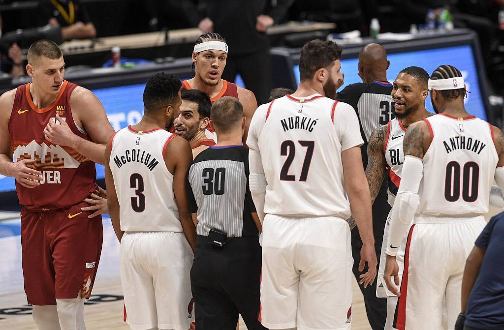 约基奇38分，NBA西部1/4决赛G2 掘金128-109开拓者-搜狐大视野-搜狐新闻