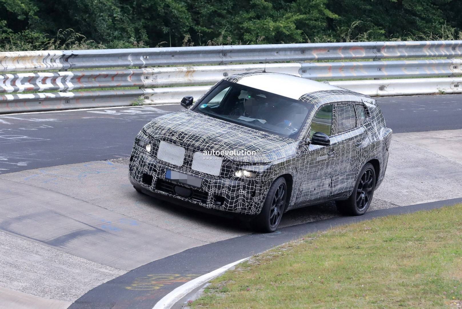 宝马X8M PHEV谍照曝光，或11月29日正式亮相-搜狐大视野-搜狐新闻