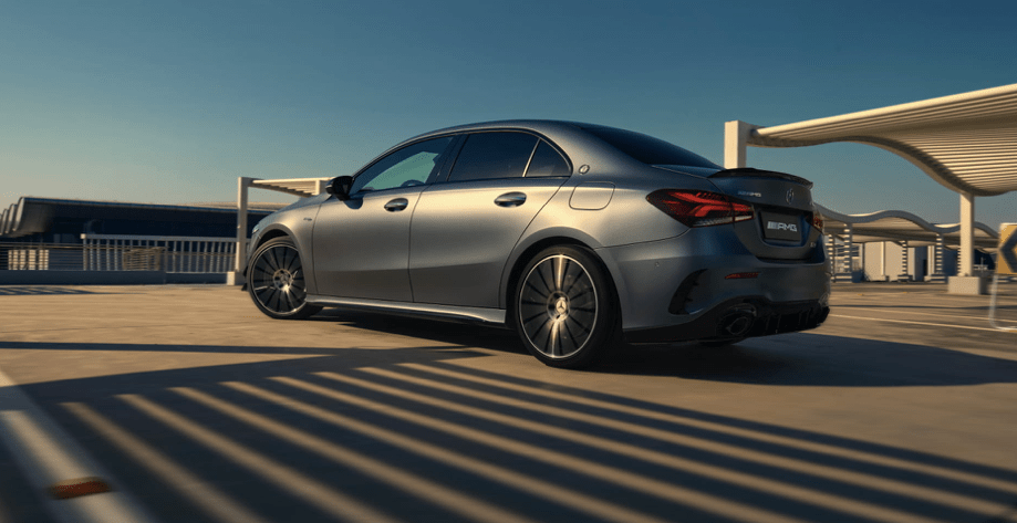 价格下调4700元！新款AMG A 35 L 4MATIC上市，售价39.51万元_搜狐汽车_搜狐网